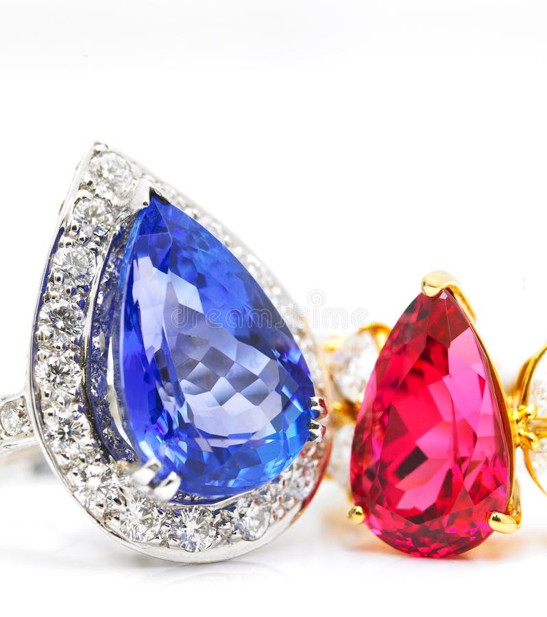 Saffier En Robijnrode Ringen Stock Afbeelding - Image of ornamenten ...