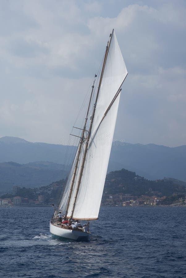 Sailboat editorial stock image. Image of activity, males - 77590104