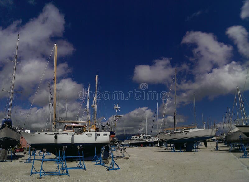 Sailboats in a shipyard editorial stock image. Image of outdoors - 41285954