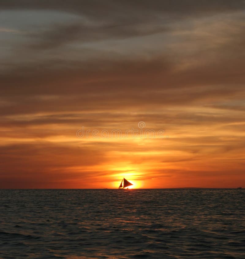 Sailing Off into the Sunset Stock Image - Image of island, boat: 2029305