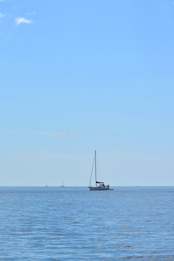 Sailing and power boat editorial image. Image of cruise - 42790265