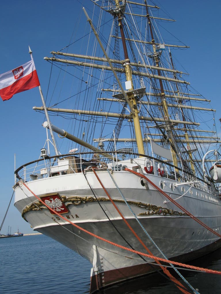 355 Bows Ship Stock Photos - Free & Royalty-Free Stock Photos from ...