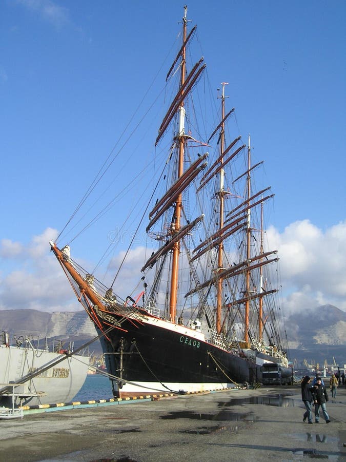 Ship Sedov in the Ice in St. Petersburg Editorial Image - Image of boat ...