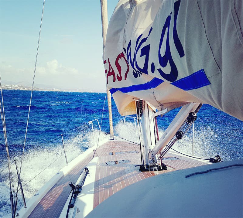 Sailing editorial photography. Image of scenery, travel - 100980912