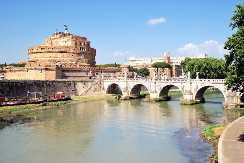 Saint Angel Castle, Rome stock image. Image of water, tiber - 7340507