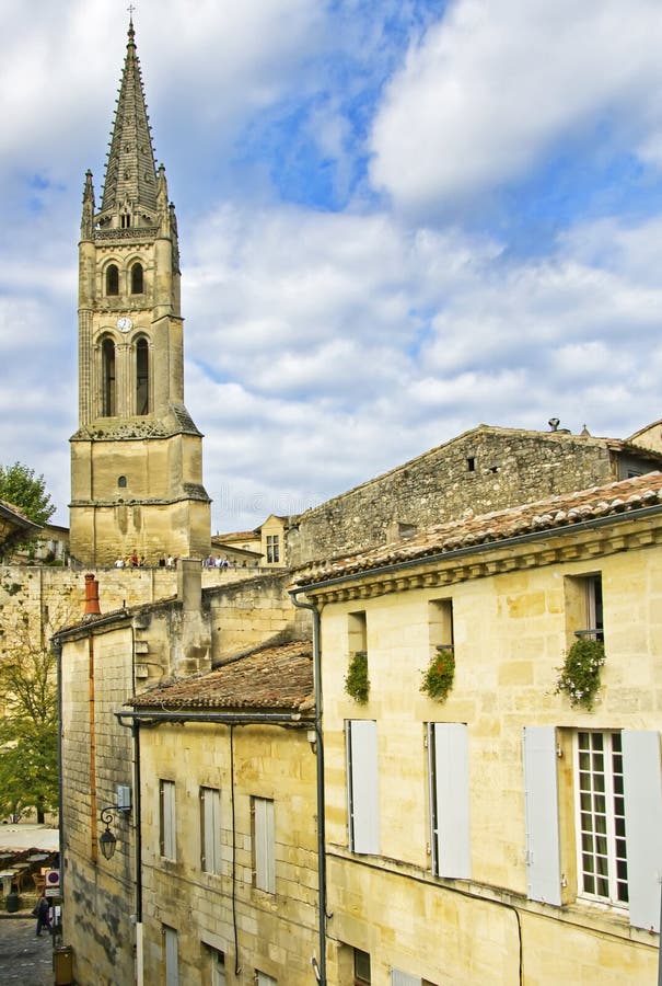 Saint Emilion stock image. Image of arch, cobbled, shops - 15391019