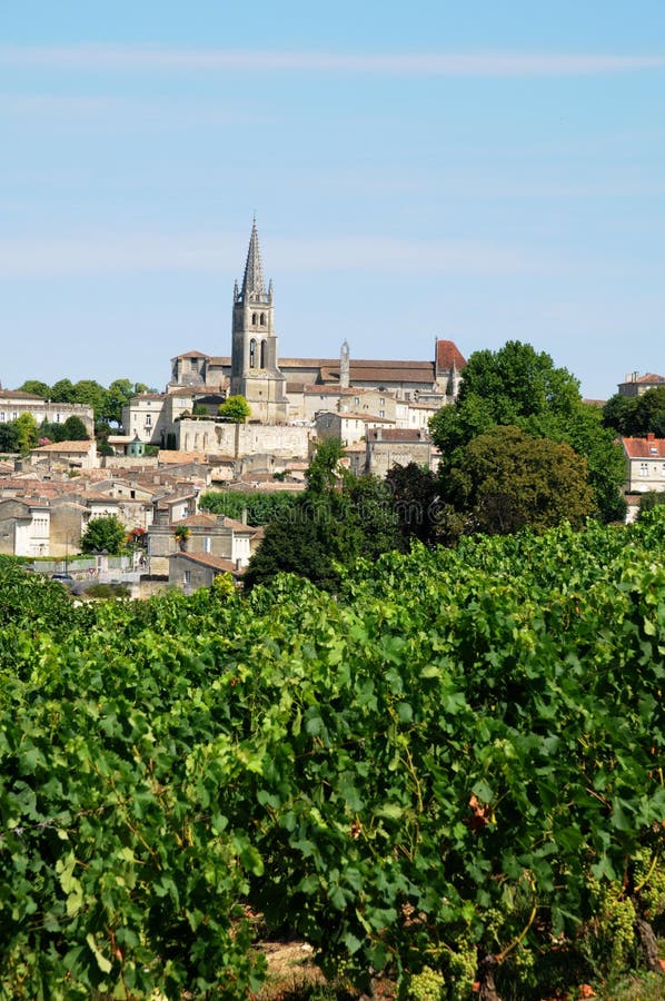 Saint-Emilion image stock. Image of vigne, aquitaine - 22412247