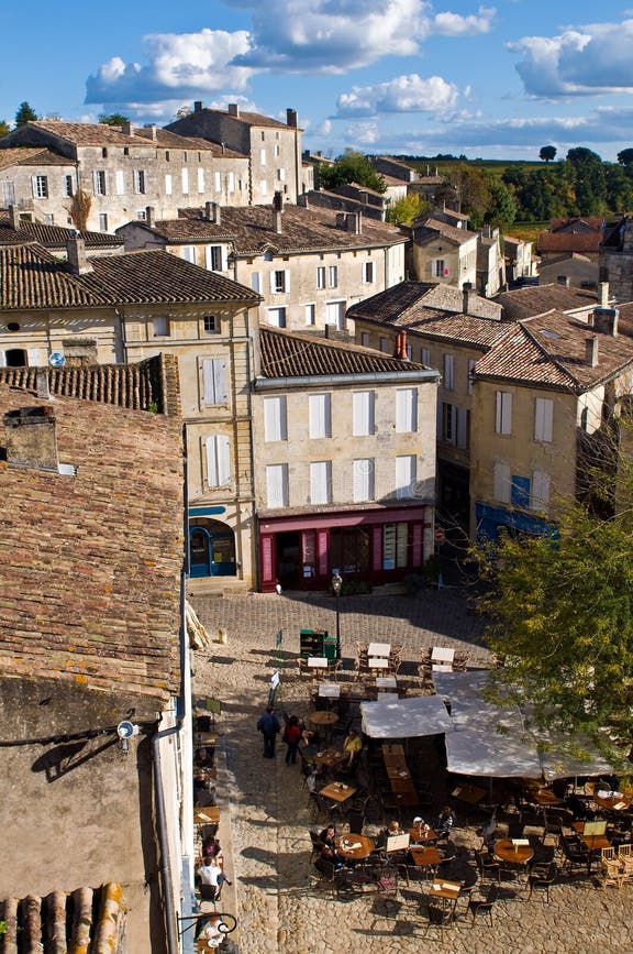 Saint Emilion Town stock image. Image of sunshine, coffee - 7156653
