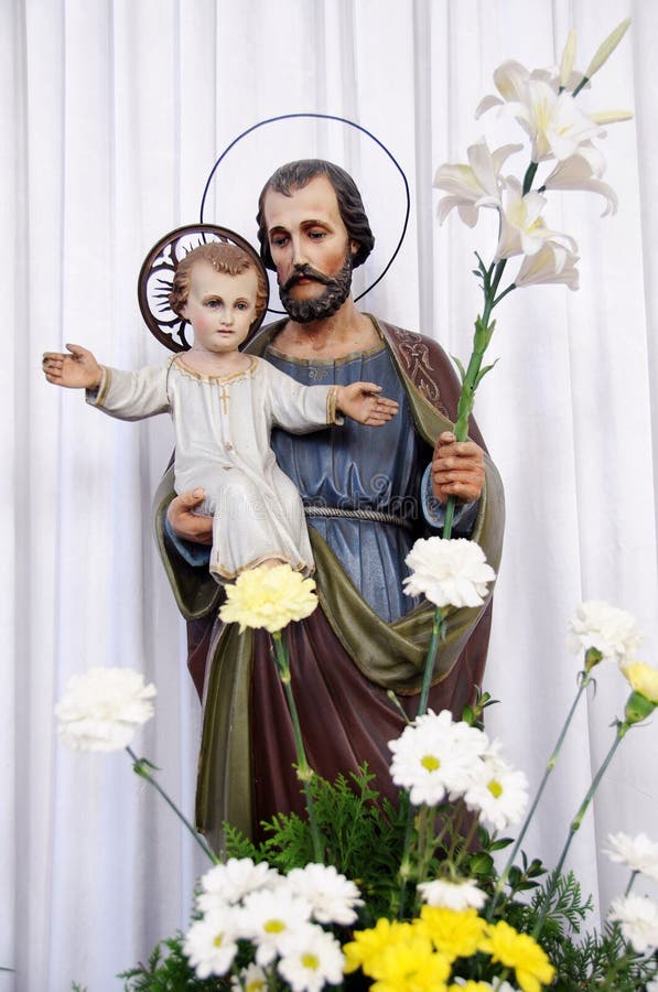 Saint Joseph Com Jesus Pequeno Imagem de Stock - Imagem de religioso ...