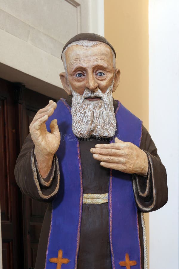 Saint Leopold Mandic foto de stock. Imagem de religioso - 83885886