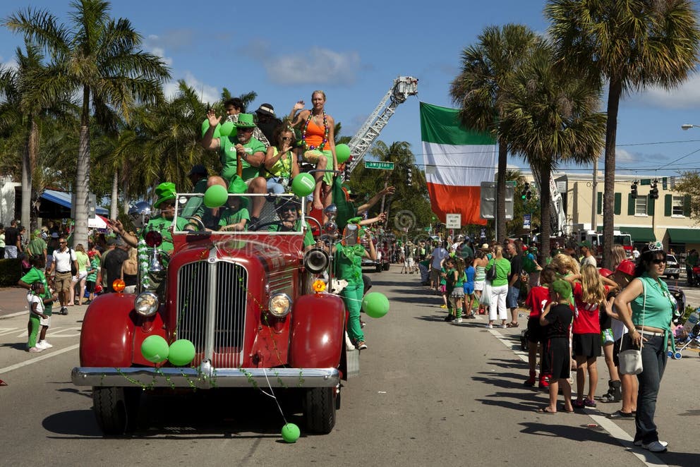 Saint Patrick s Day Parade editorial stock image. Image of beach - 23893549