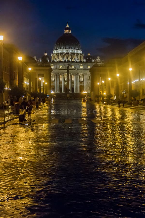 Saint Peter in Rome editorial stock photo. Image of italian - 81987058
