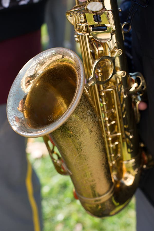 Saksofon zdjęcie stock. Obraz złożonej z złoto, instrument - 92649822