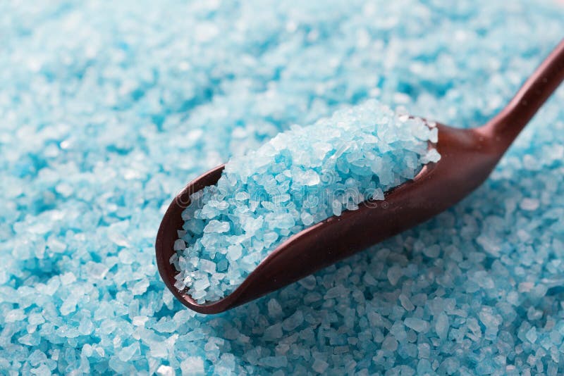 Sal Azul Do Mar Para O Fim Do Banho Acima Foto de Stock - Imagem de ...