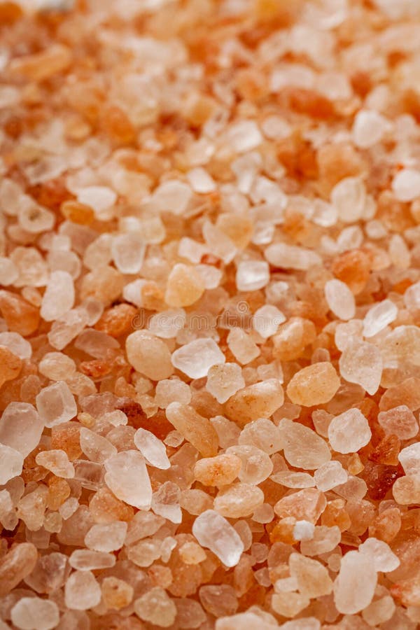Sal Cor-de-rosa Do Himalaia Sobre Fundo Branco Foto de Stock - Imagem ...