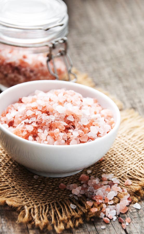 Sal Cor-de-rosa Dos Himalayas Foto de Stock - Imagem de alimento, gosto ...
