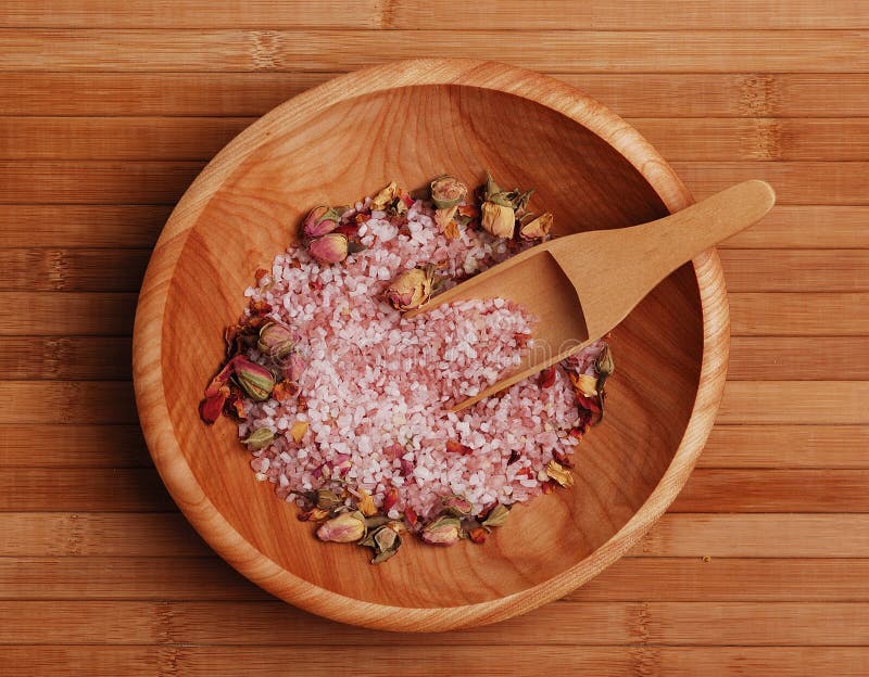 Sal de baño de Rose foto de archivo. Imagen de balneario - 453108