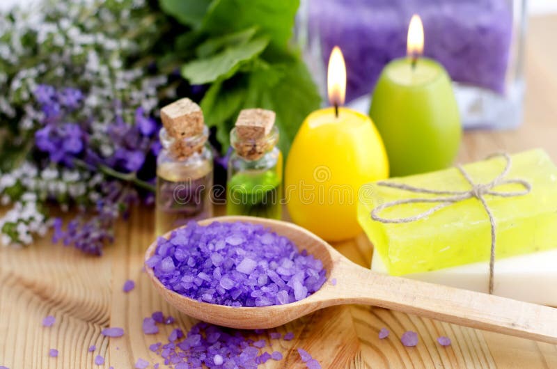 Sal del color imagen de archivo. Imagen de cristal, objeto - 19812149