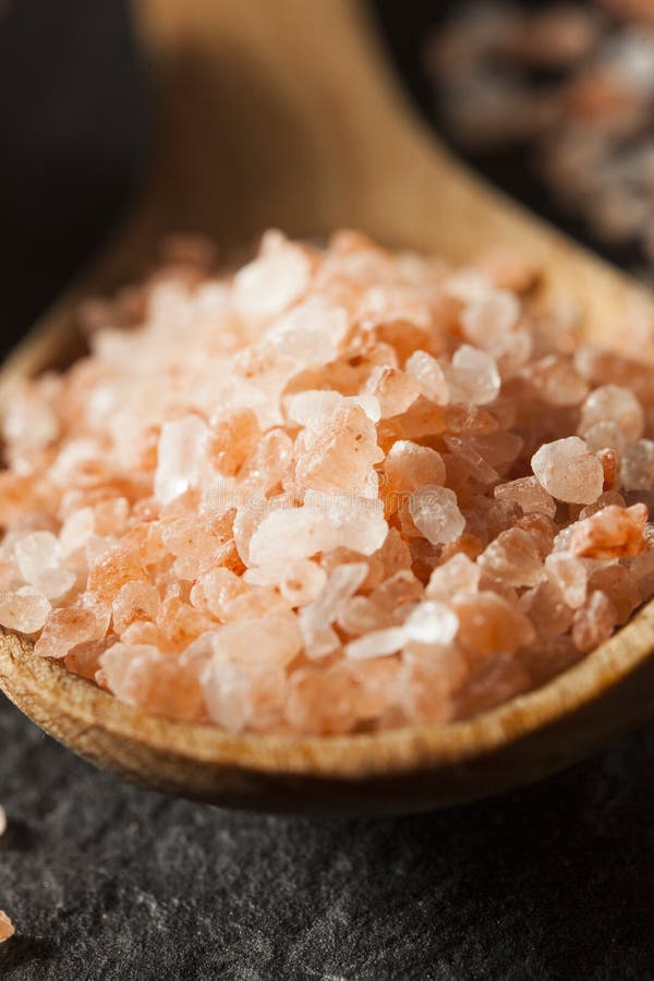 Sal Himalayan Rosada Cruda Del Mar Foto de archivo - Imagen de ...