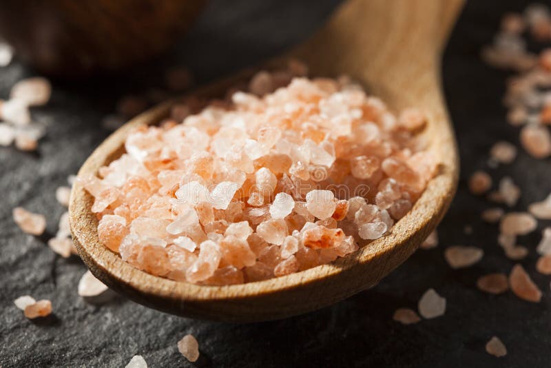 Sal Himalayan Rosada Cruda Del Mar Foto de archivo - Imagen de ...