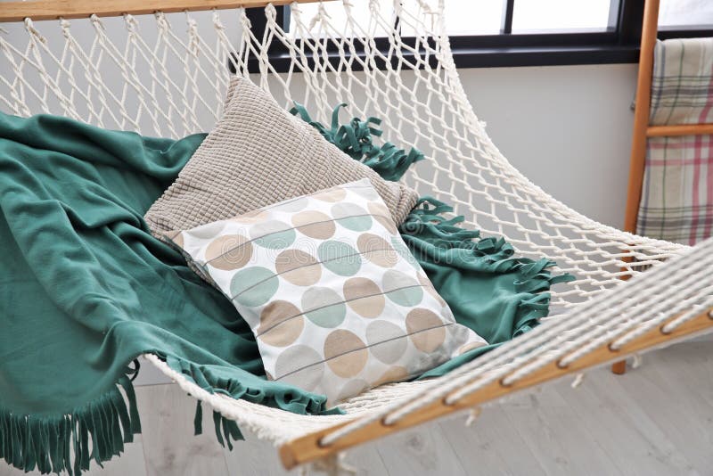 Sala De Estar Con La Hamaca Imagen de archivo - Imagen de frialdad ...