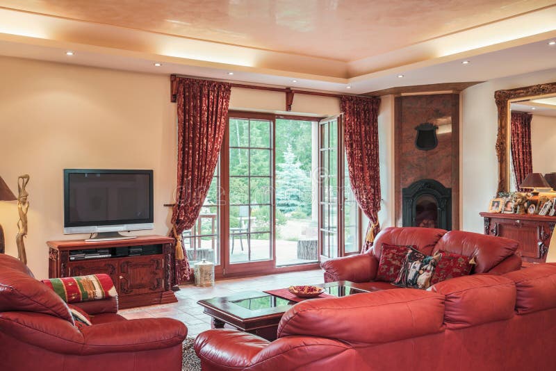 Hogar Colonial Moderno Del Estilo Imagen de archivo - Imagen de lujo ...