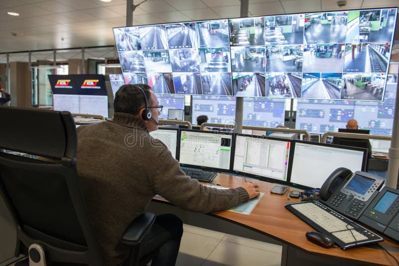 Sala di controllo fotografia editoriale. Immagine di crimine - 35240597