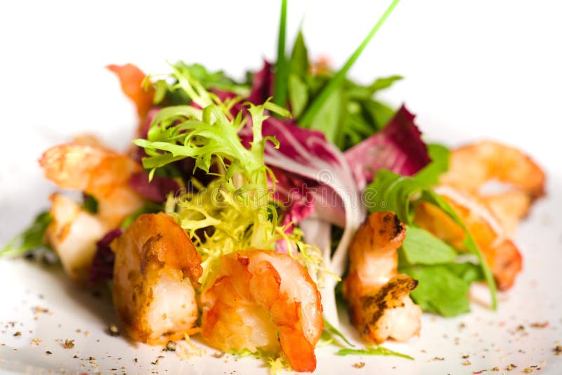 Salade Avec La Crevette Royale Image stock - Image du orientation ...