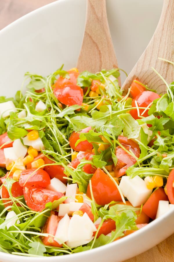 Salade mixte image stock. Image du régime, homemade, maïs - 18835257