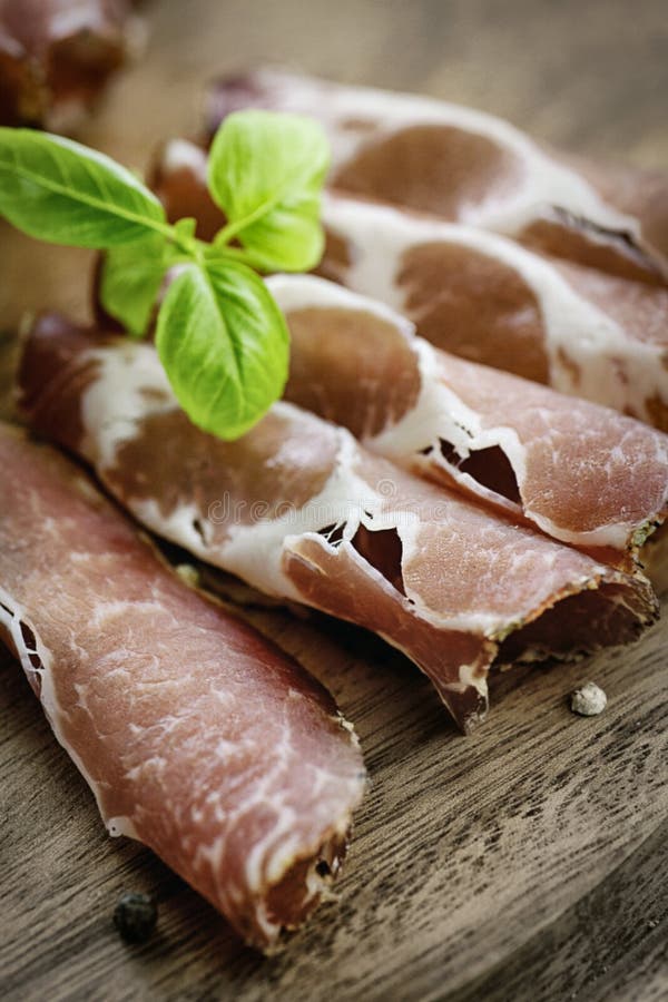 Collier de porc image stock. Image of chinois, nourritures - 55904097