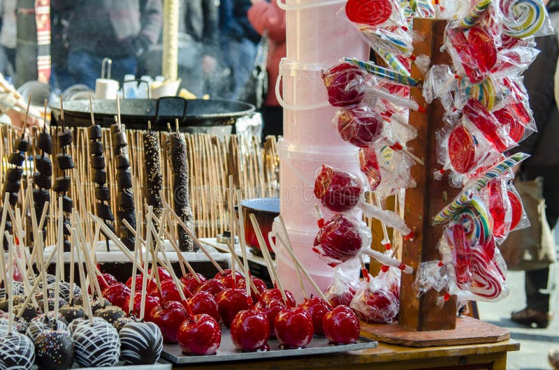 Sale apple candy stock photo. Image of enjoying, fair - 72479808