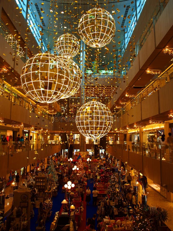 Sale at Shopping Mall editorial photo. Image of gold - 17441881