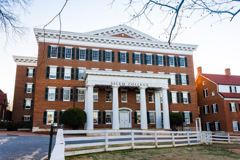 Salem College Main Hall editorial photography. Image of columns - 45055112