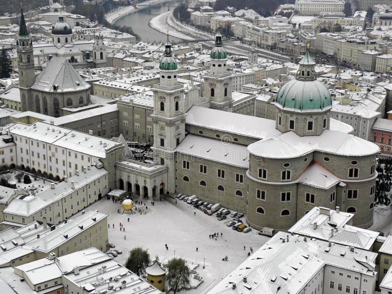 Salisburgo in inverno fotografia stock. Immagine di città - 84925138