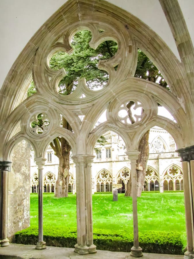 Salisbury Cathedral. View of Cloisters and Courtyard Editorial Image ...