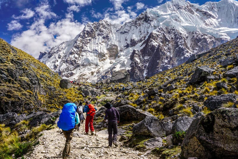 Salkantay Mountain Hike, Peru Redactionele Fotografie - Image of ...