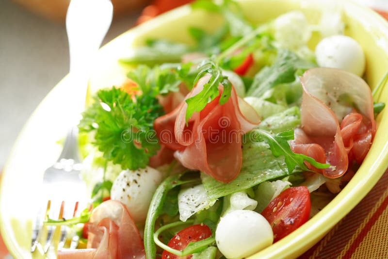 Sallad fotografering för bildbyråer. Bild av läckert, kalori - 2814193