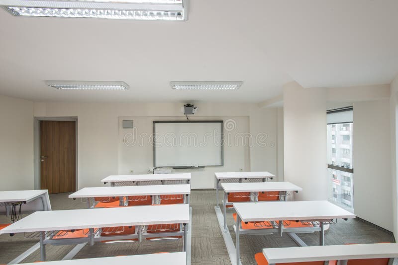 Salle de classe moderne image stock. Image du architecture - 49866817