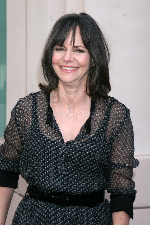 Sally Field editorial photography. Image of sisters, 2008 - 38022487