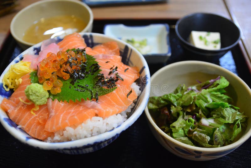 Salmon with Rice in Bowl,Salmon Don Stock Image - Image of cuisine ...