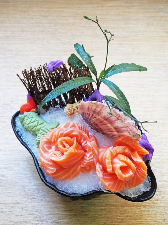 Salmon Sashimi Serve On Flower Shape Stock Image - Image of japanese ...
