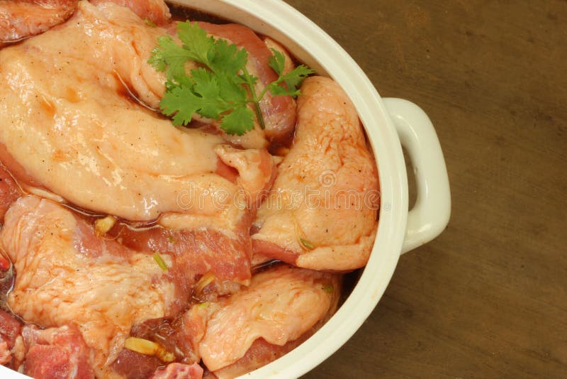 Salsa adobada cerdo foto de archivo. Imagen de plato - 28808994