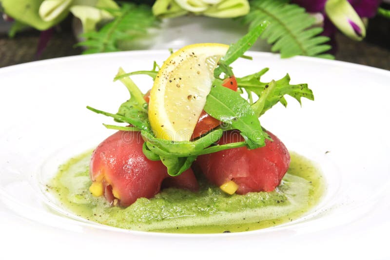 Salsa da manga do atum foto de stock. Imagem de vegetal - 21636848