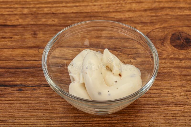 Salsa De Crema Caesar Con Parmesano Y Hierbas Foto de archivo - Imagen ...