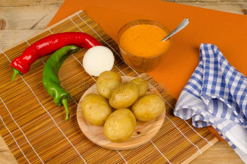 Salsa de Mojo imagen de archivo. Imagen de patatas, cocina - 33138469