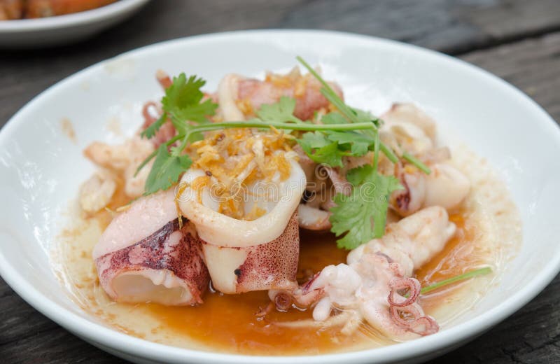 Salsa frita del calamar foto de archivo. Imagen de haba - 58985428