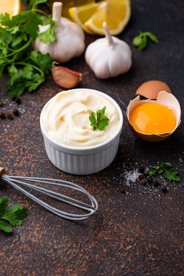 Salsa Mayonesa Casera Con Ingrediente Foto de archivo - Imagen de salsa ...