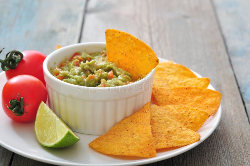 Salsa Messicana Del Guacamole Fotografia Stock - Immagine di pomodoro ...