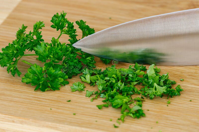 Salsa Numa Prancha De Madeira Imagem de Stock - Imagem de cozinha ...