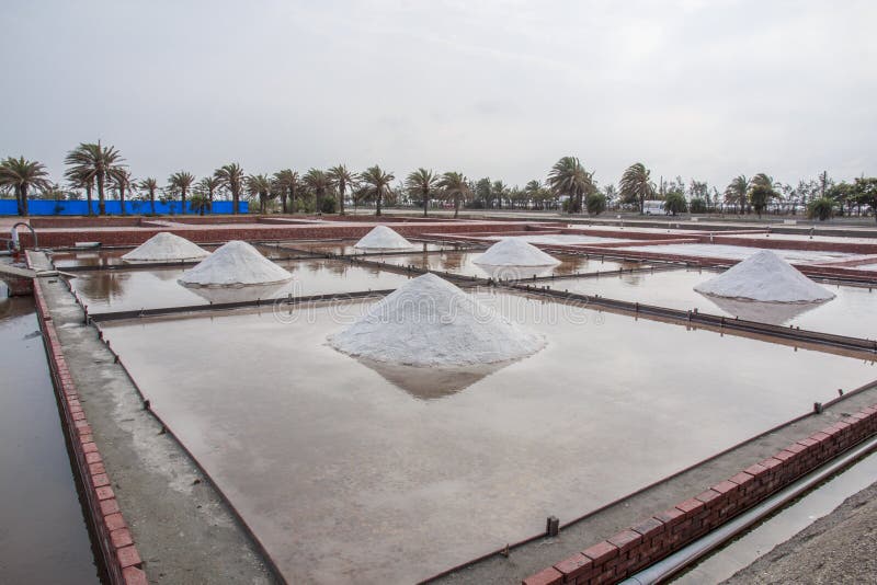 Salt Pan in Qigu Salt Mountain, Taiwan Editorial Stock Photo - Image of ...